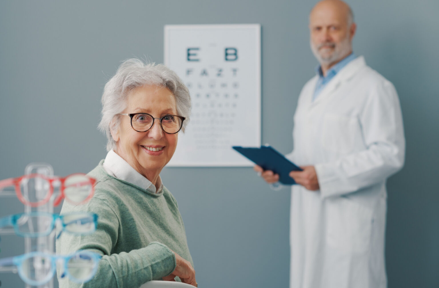 Are Eye Exams Free for Seniors in Alberta? | Chestermere Optometry
